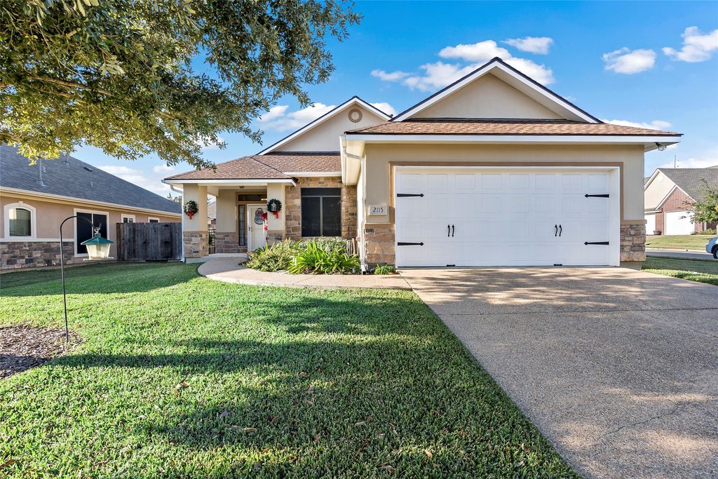 2115 Ella Ln, Bryan, TX 77802 - See Est. Value, Schools & More