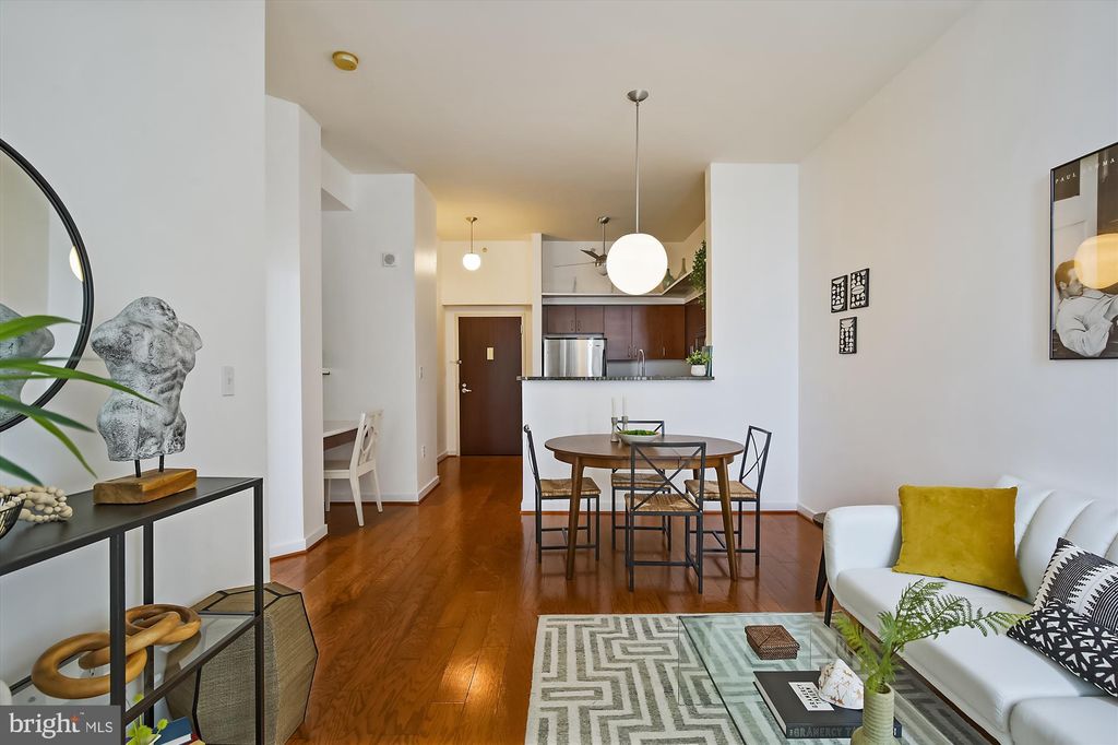 1000 New Jersey Ave SE #Penthouse 04, Washington, DC 20003 - See Est ...