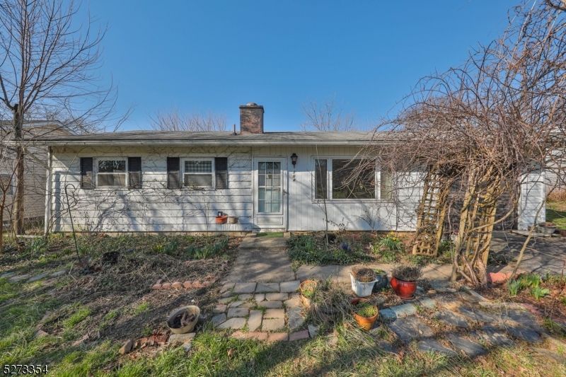 304 Brakeley Ave, Phillipsburg, NJ 08865 - See Est. Value, Schools & More