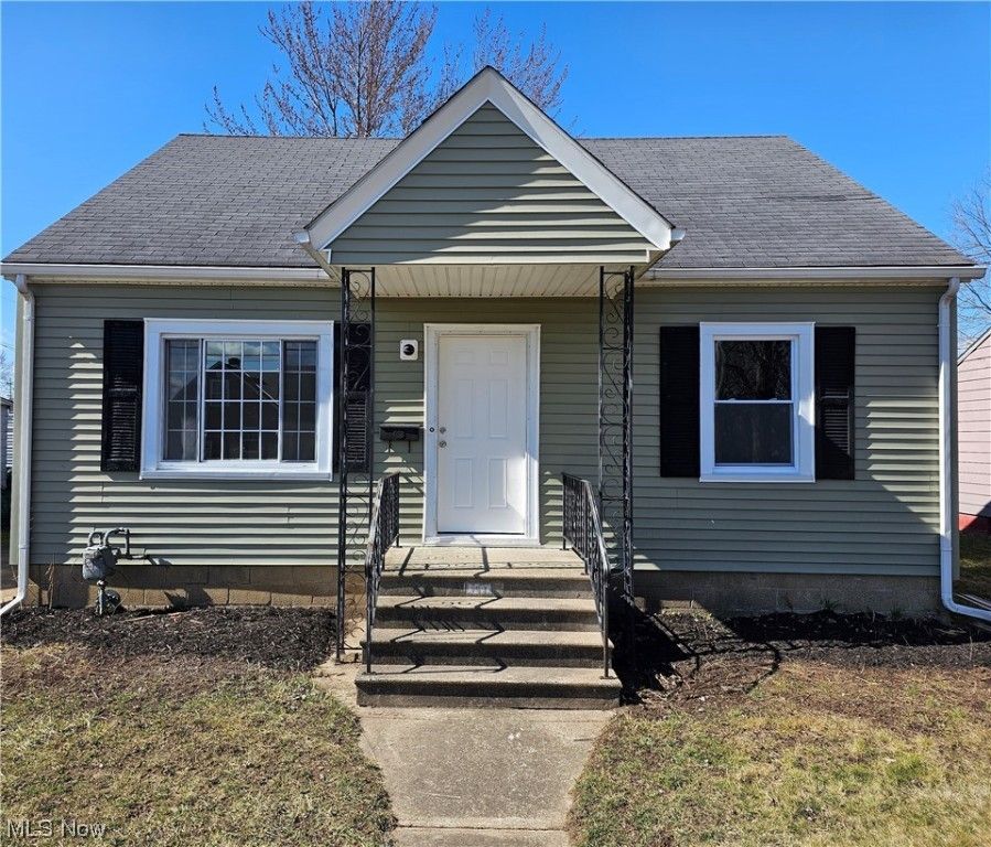 2248 Hamilton Ave, Lorain, OH 44052 - See Est. Value, Schools & More