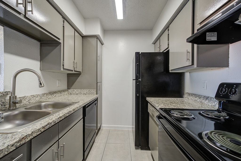 10350 Lands End Dr #10-1010, Houston, TX 77099 - See Est. Value, Schools & More