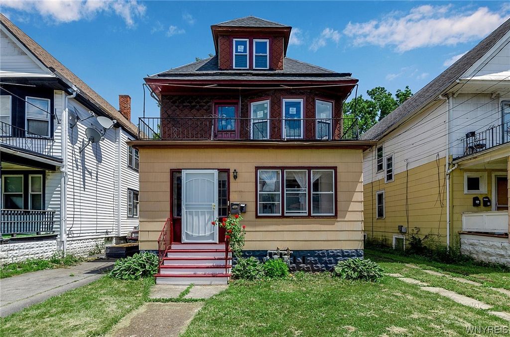 31 Durham Ave, Buffalo, NY 14215 - See Est. Value, Schools & More