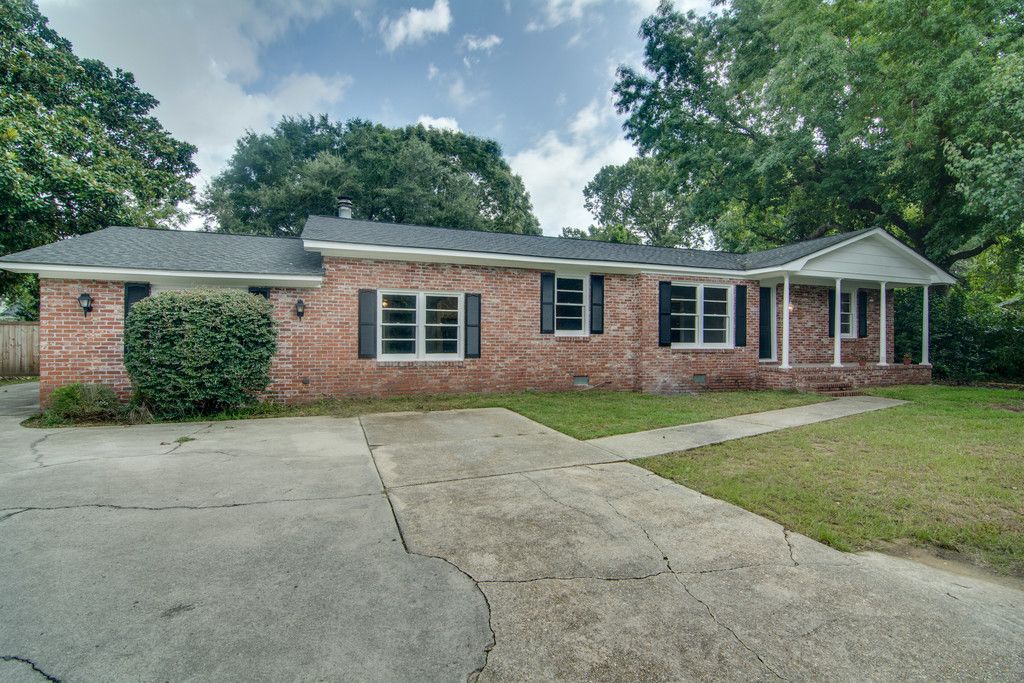 1052 Harbor View Rd, Charleston, SC 29412 - See Est. Value, Schools & More