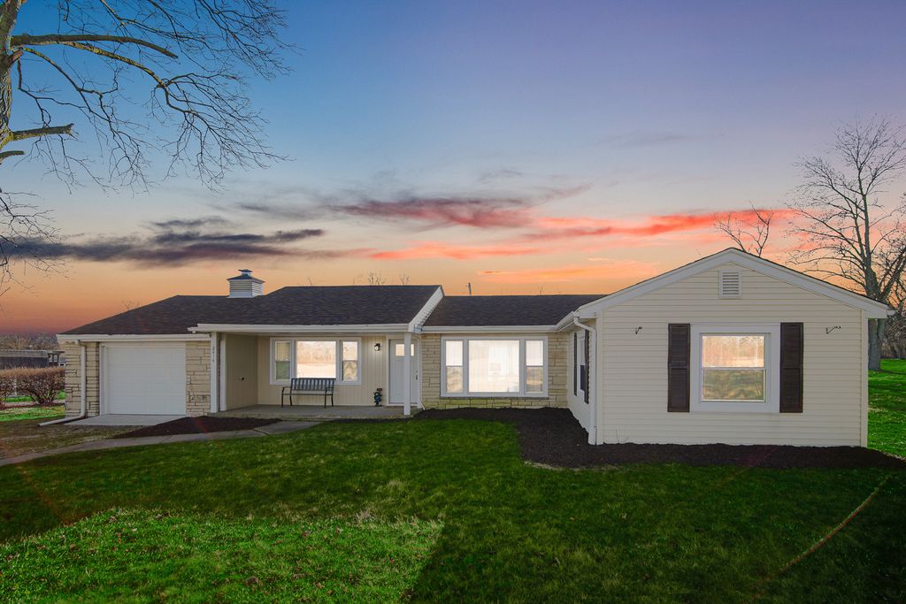 2414 Waldron Rd, Kankakee, IL 60901 - See Est. Value, Schools & More