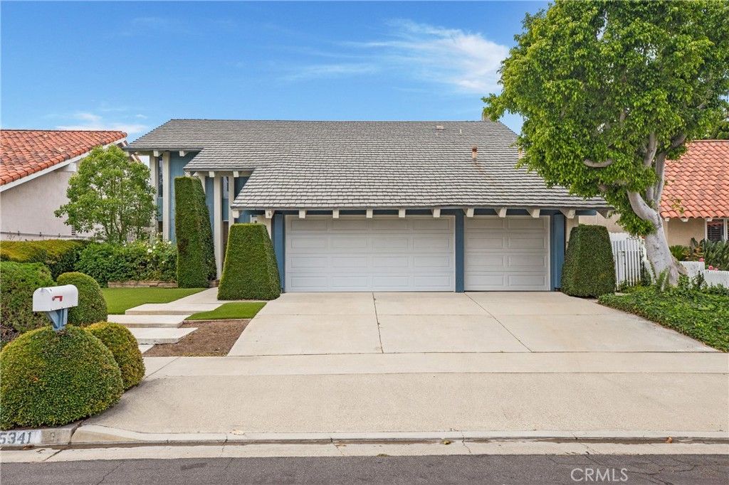 15341 Moulins Cir, Irvine, CA 92604 - See Est. Value, Schools & More