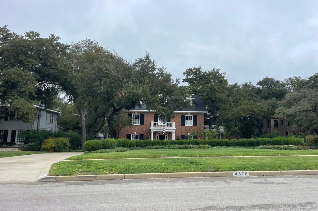 437 E Rosewood Ave, San Antonio, TX 78212 - See Est. Value, Schools & More