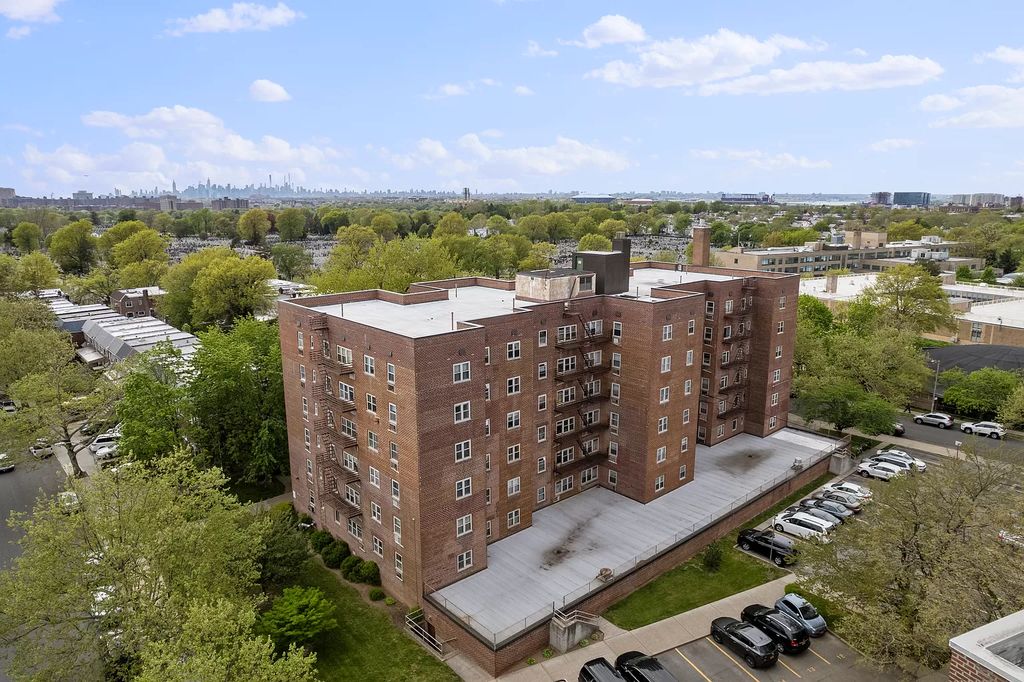 144-55 Melbourne Ave #3J, Flushing, NY 11367 | MLS# 1704581 | Trulia
