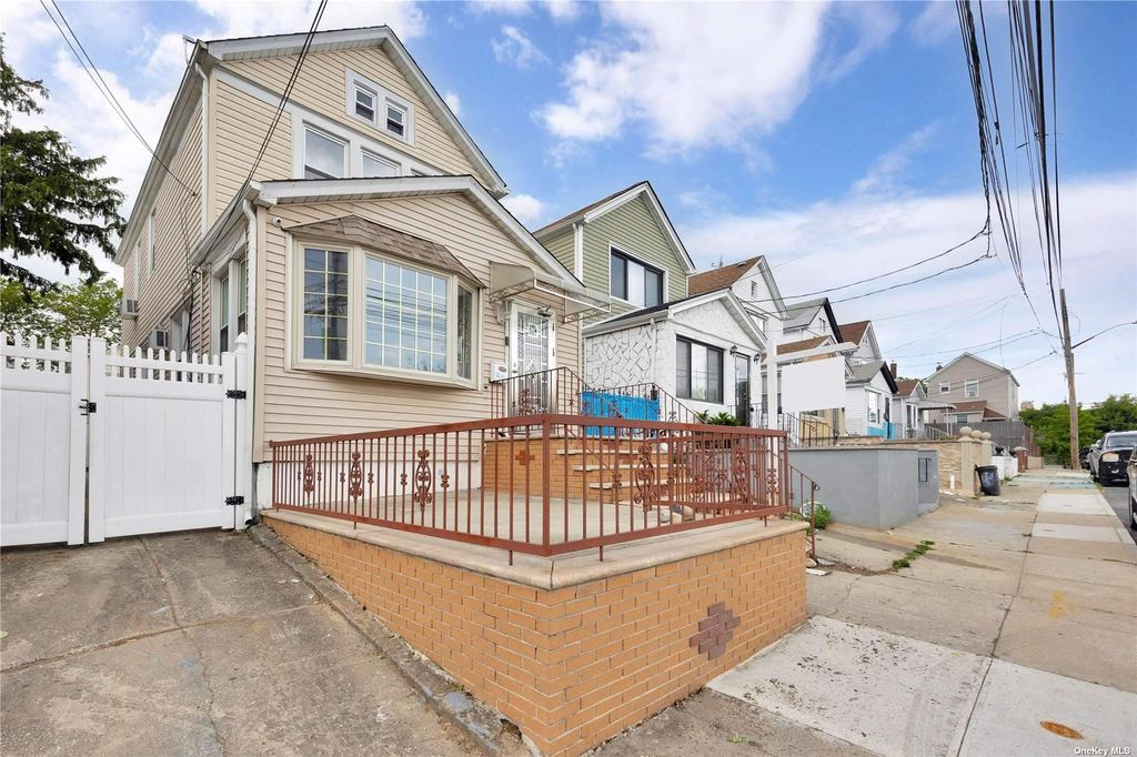 111-22 159 Street, Jamaica, NY 11433 | Trulia