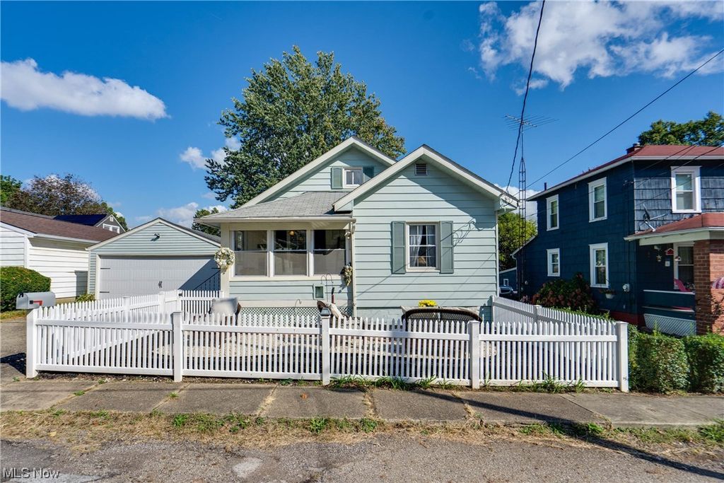 1116 Ressler Ct SW, Canton, OH 44710 - See Est. Value, Schools & More