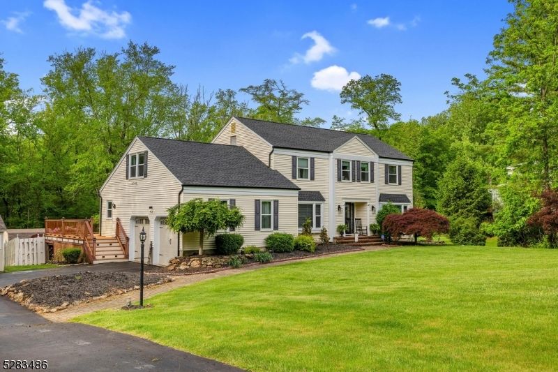 19 Glen Ridge Dr, Long Valley, NJ 07853 - See Est. Value, Schools & More