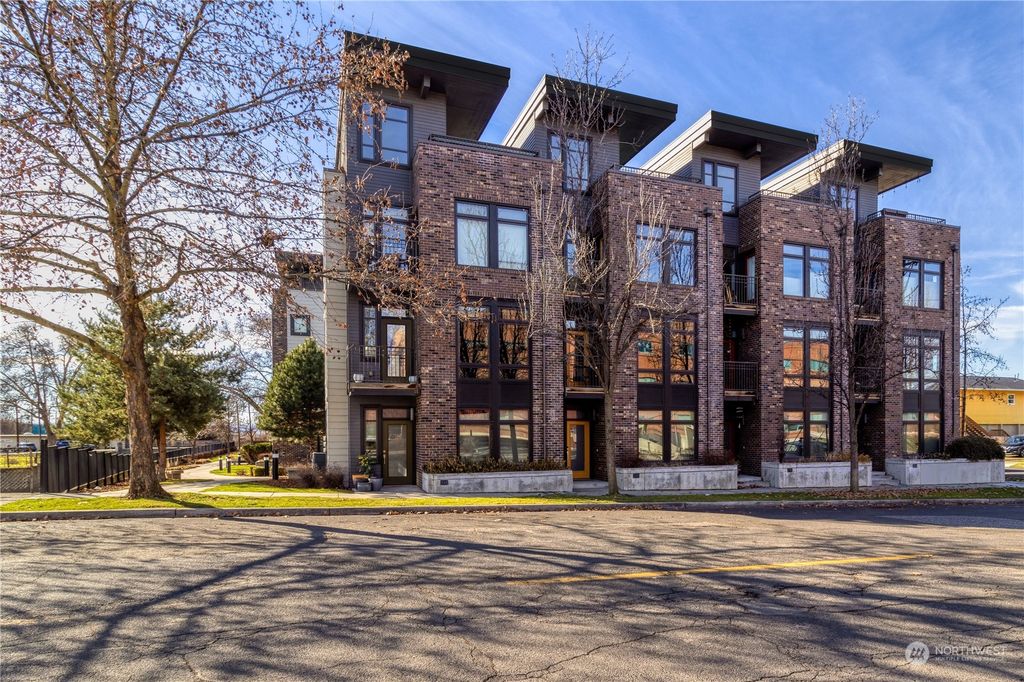 165 N 4th Avenue, Walla Walla, WA 99362 | MLS# 2200101 | Trulia