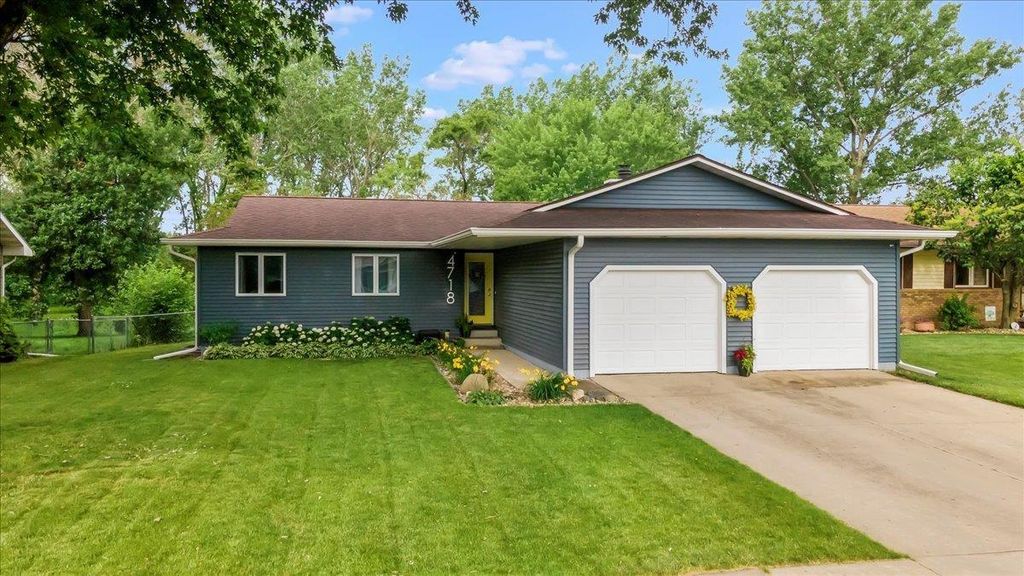 4718 Leslee Ln, Waterloo, IA 50701 | MLS# 20242674 | Trulia
