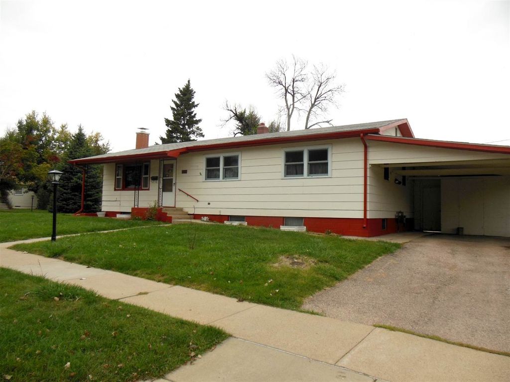 1110 W King St, Spearfish, SD 57783 - See Est. Value, Schools & More