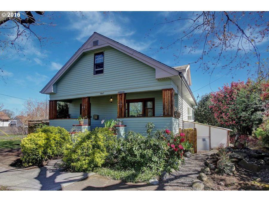 9847 N Leonard St, Portland, OR 97203 - See Est. Value, Schools & More