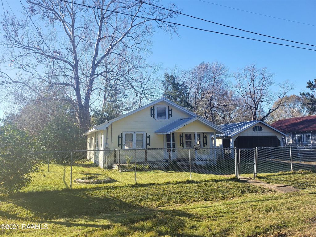 201 4th St, Mamou, LA 70554 - See Est. Value, Schools & More