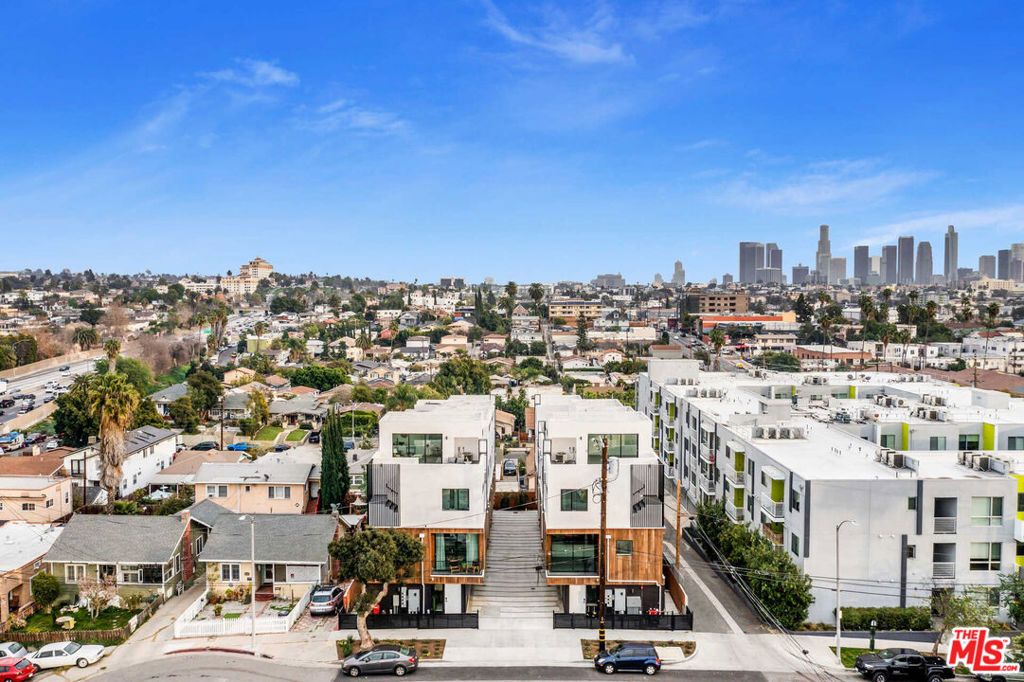 3221 W Robinson St, Los Angeles, CA 90026 - See Est. Value, Schools & More