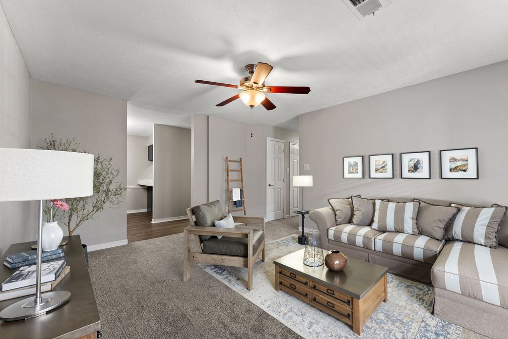 1000 Sutton Pl #40422, Horn Lake, MS 38637 - See Est. Value, Schools & More