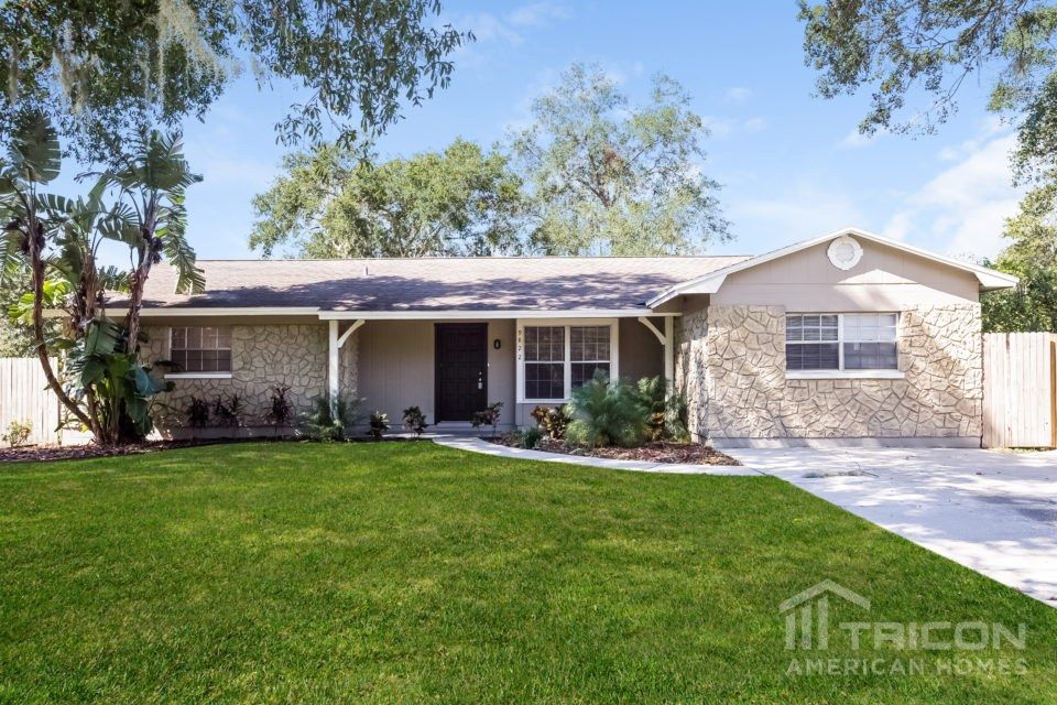 9822 Riverview Dr, Riverview, FL 33578 - See Est. Value, Schools & More