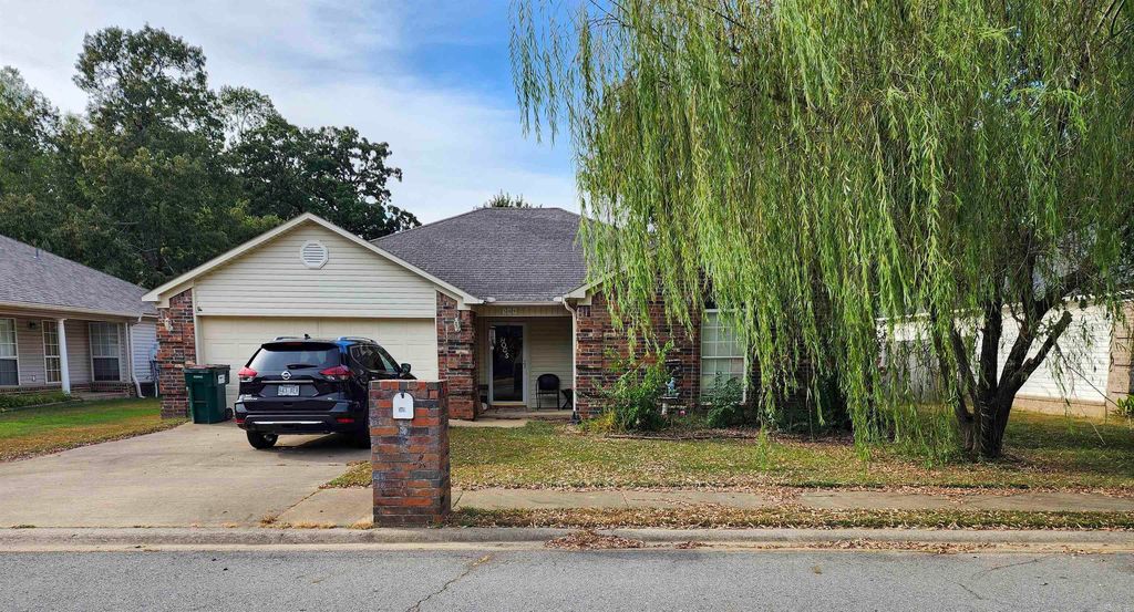 509 SE 2nd St, Bryant, AR 72022 - See Est. Value, Schools & More