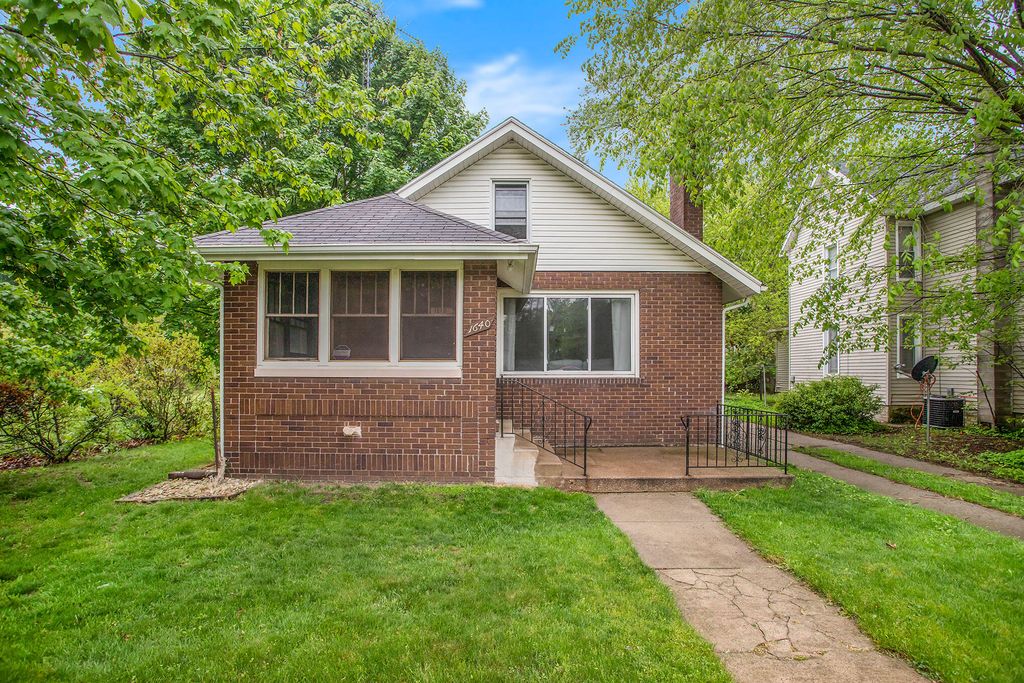 1640 Oak St, Niles, MI 49120 | Trulia