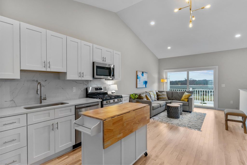 88 Golden Grove Way, Warwick, RI 02886 - See Est. Value, Schools & More