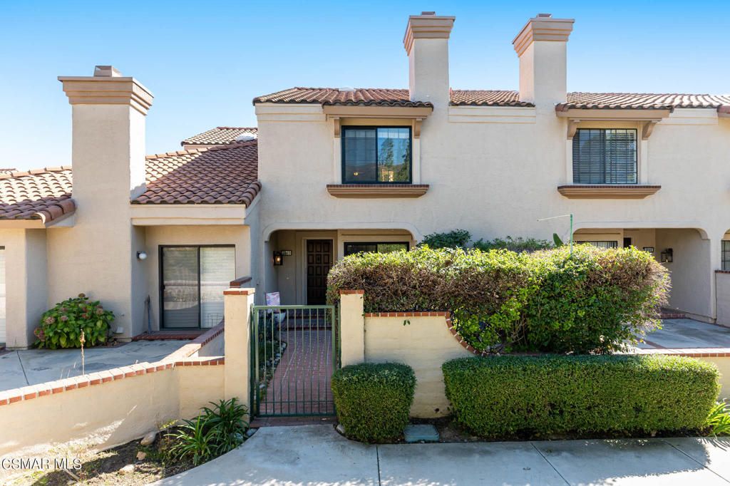 384 Country Club Dr #D, Simi Valley, CA 93065 - See Est. Value, Schools ...