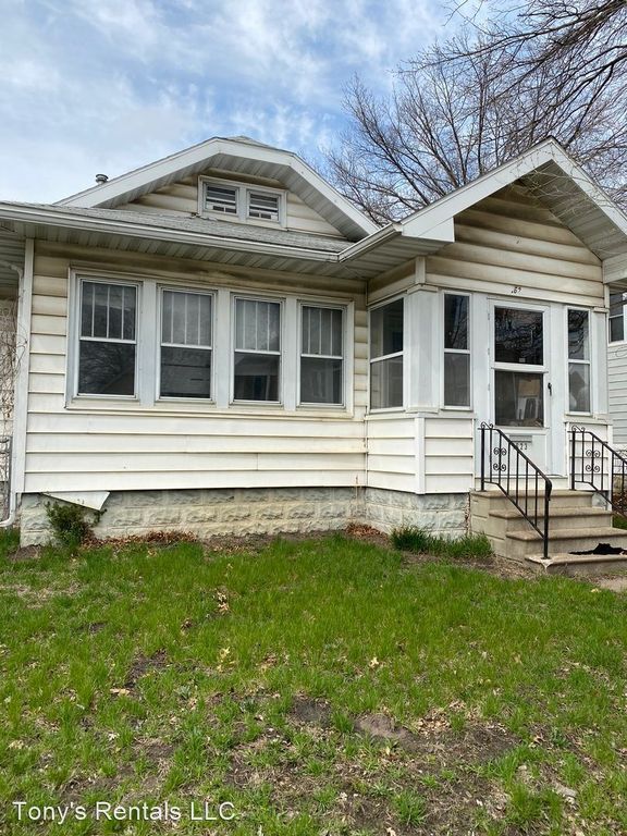 1623 Franklin St, Waterloo, IA 50703 - See Est. Value, Schools & More