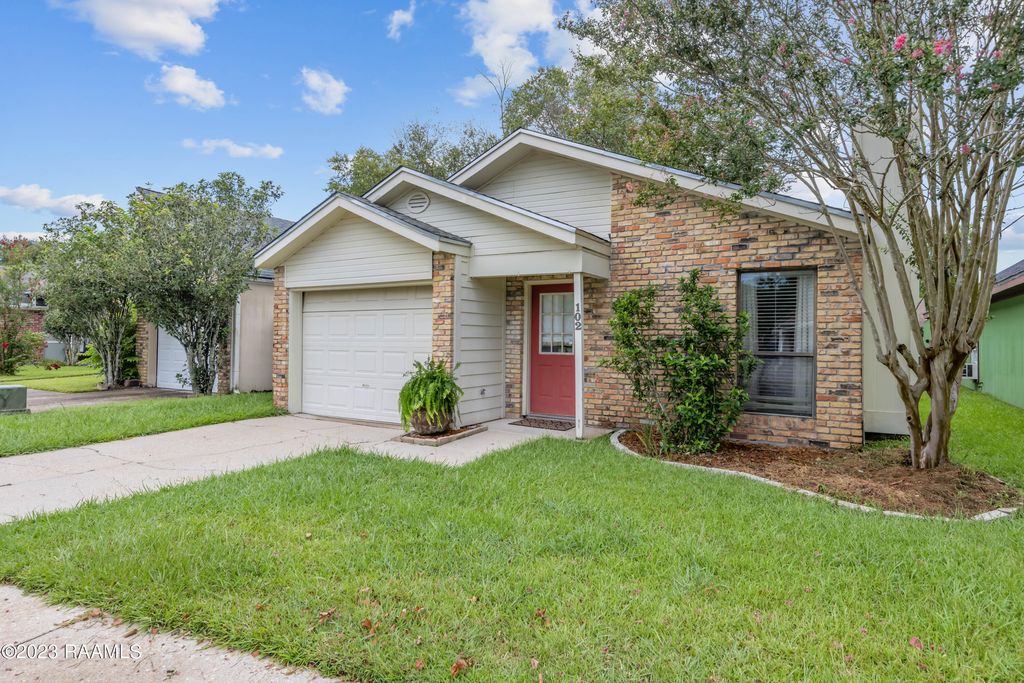 102 Triad Blvd, Lafayette, LA 70508 - See Est. Value, Schools & More