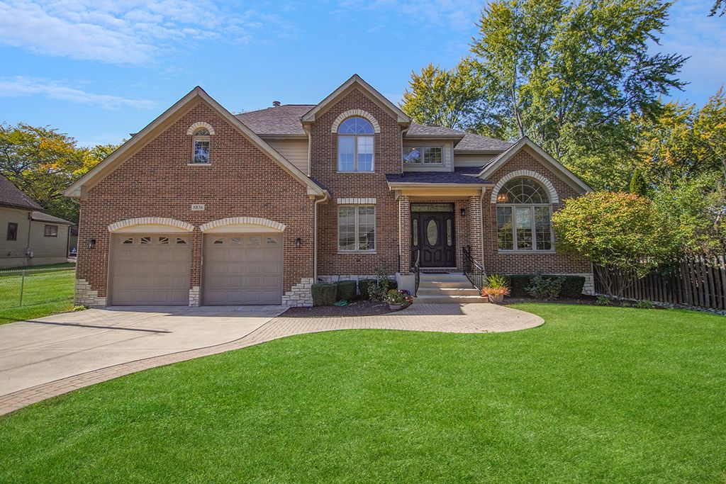 8836 Skyline Dr, Burr Ridge, IL 60527 | Trulia