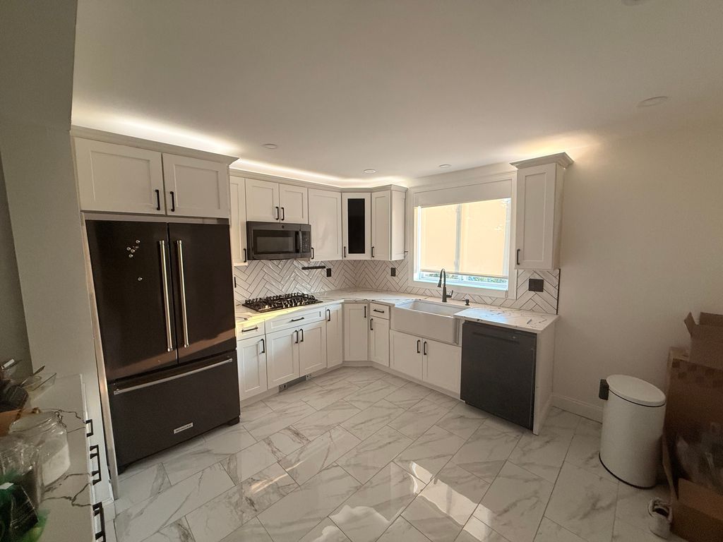 14-16 Webster Ave #1, Lowell, MA 01850 - See Est. Value, Schools & More