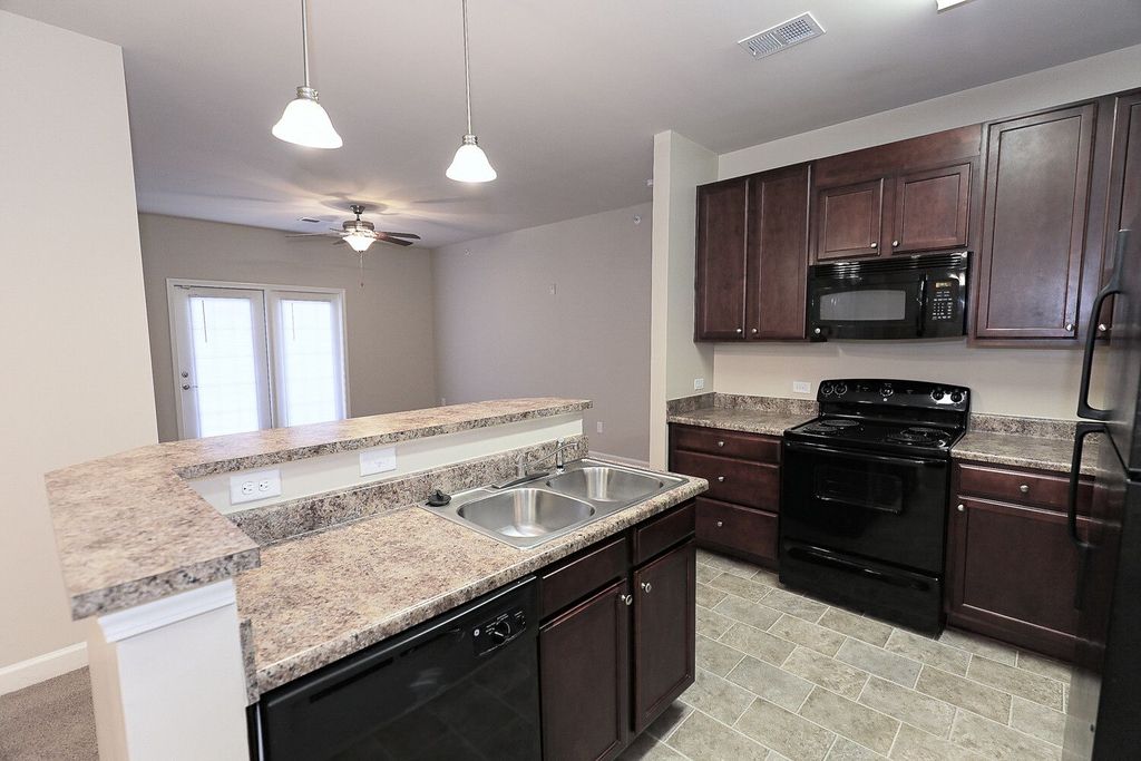 405 Grand Wailea Dr #1125, Hope Mills, NC 28348 - See Est. Value ...