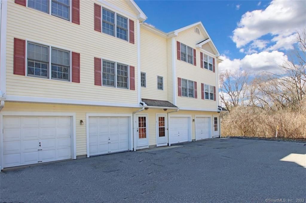 6 East Court #6, Derby, CT 06418 - See Est. Value, Schools & More