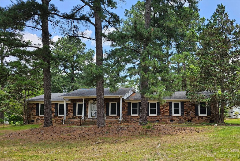 1856 Highway 55 E, Clover, SC 29710 - See Est. Value, Schools & More