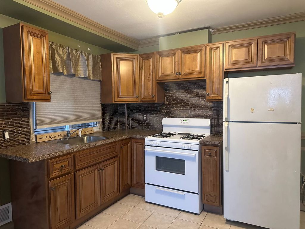 443 Ridgewood Ave #1F, Staten Island, NY 10312 | MLS# 11599944 | Trulia