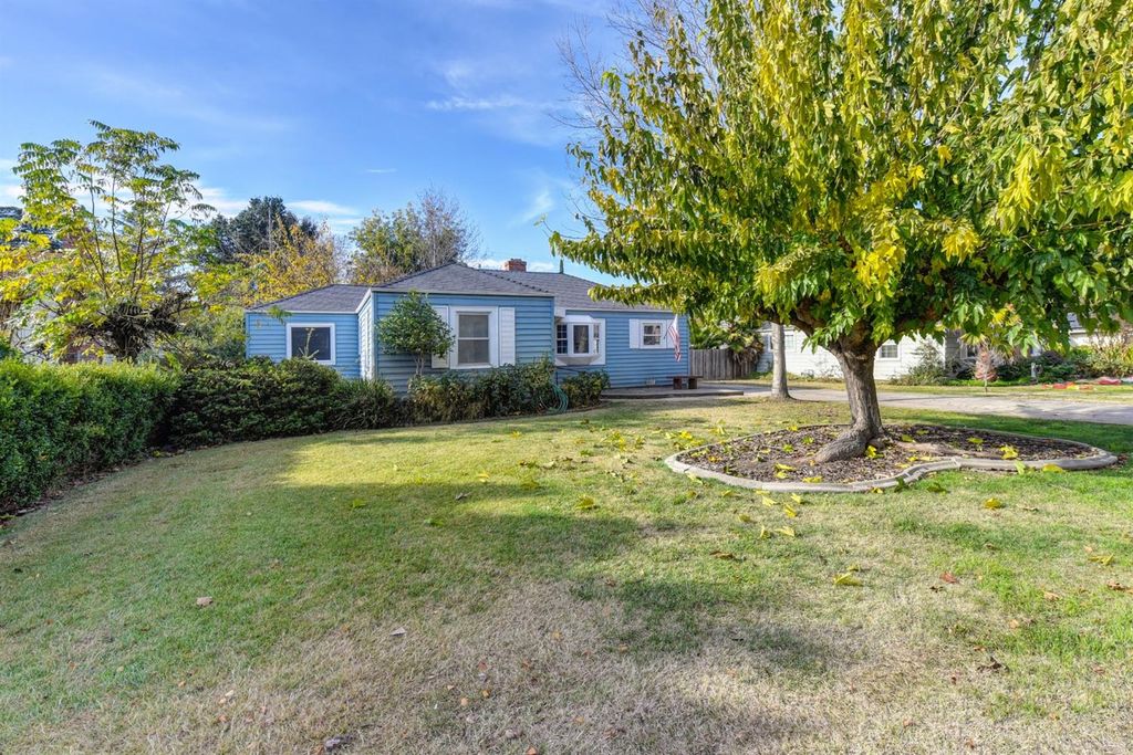 36226 N Center St, Clarksburg, CA 95612 - See Est. Value, Schools & More