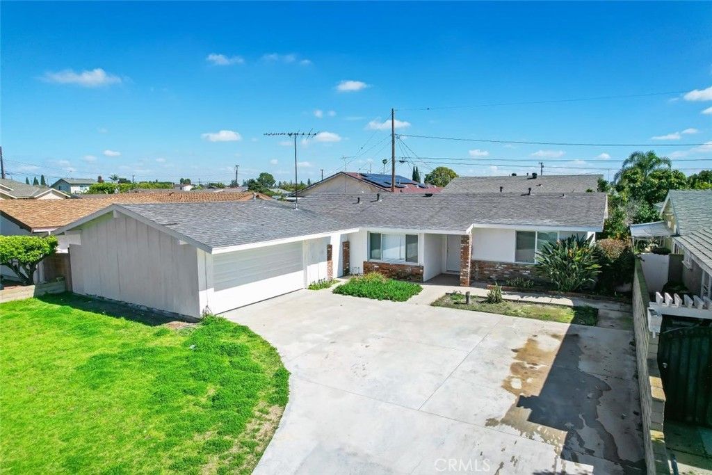 13562 La Pat Pl, Westminster, CA 92683 - See Est. Value, Schools & More