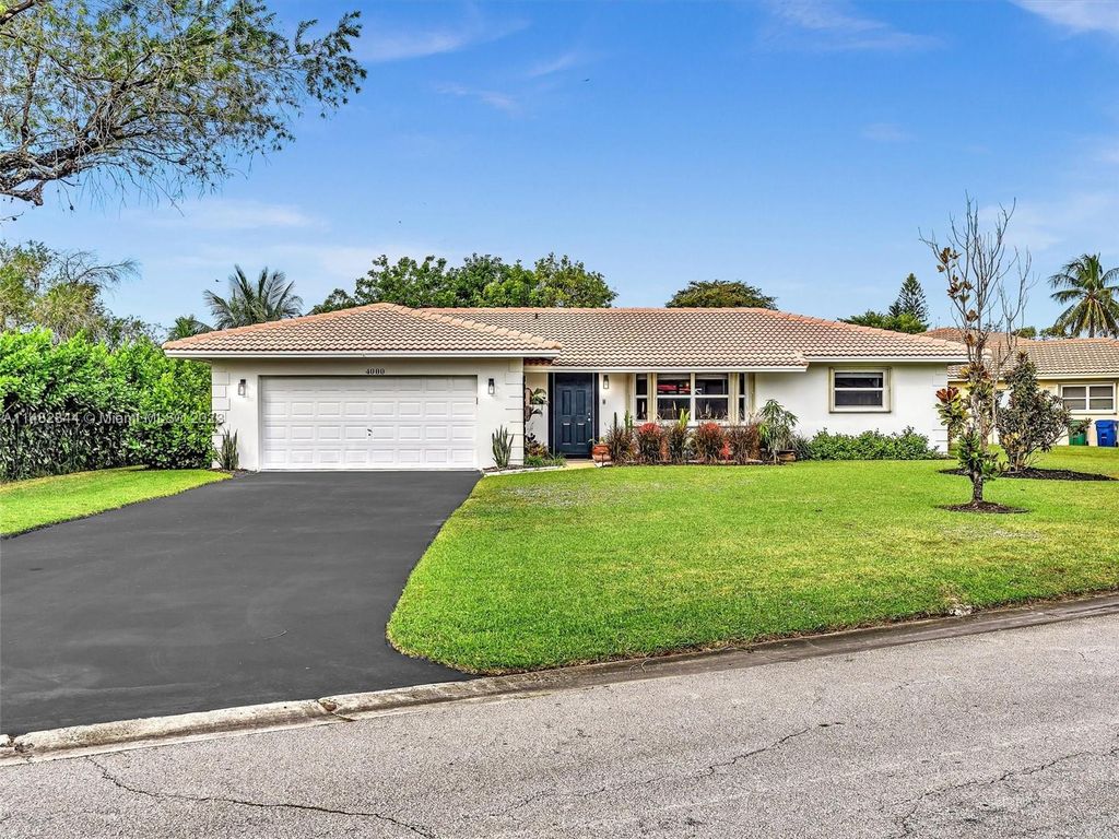 4000 NW 103rd Dr, Coral Springs, FL 33065 - See Est. Value, Schools & More