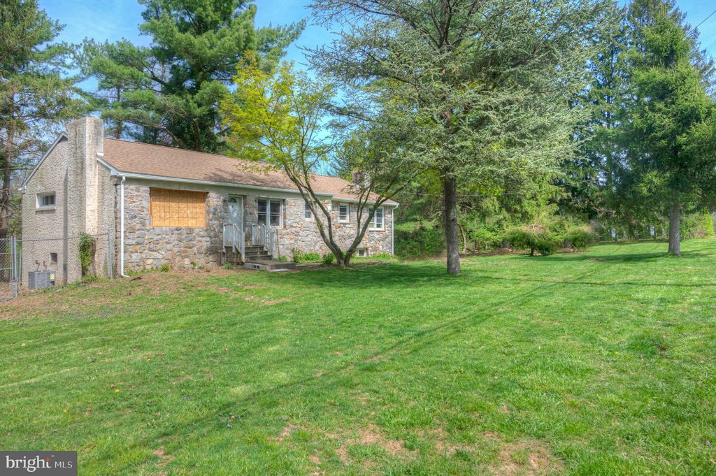 219 Stony Run Rd, Spring City, PA 19475 - See Est. Value, Schools & More