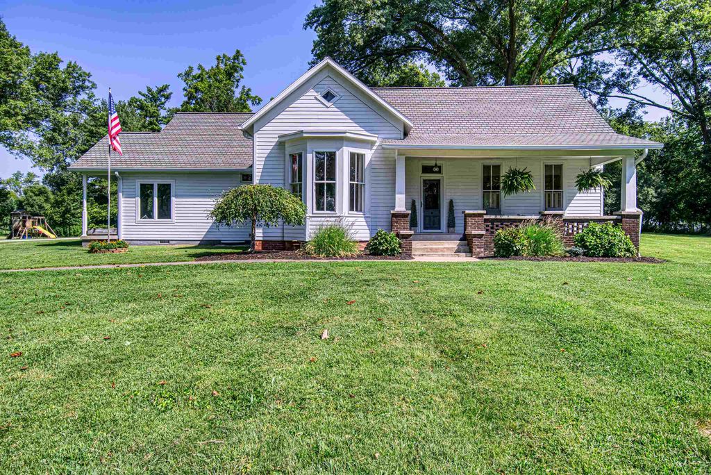 7921 Highway 351 E, Henderson, KY 42420 - See Est. Value, Schools & More