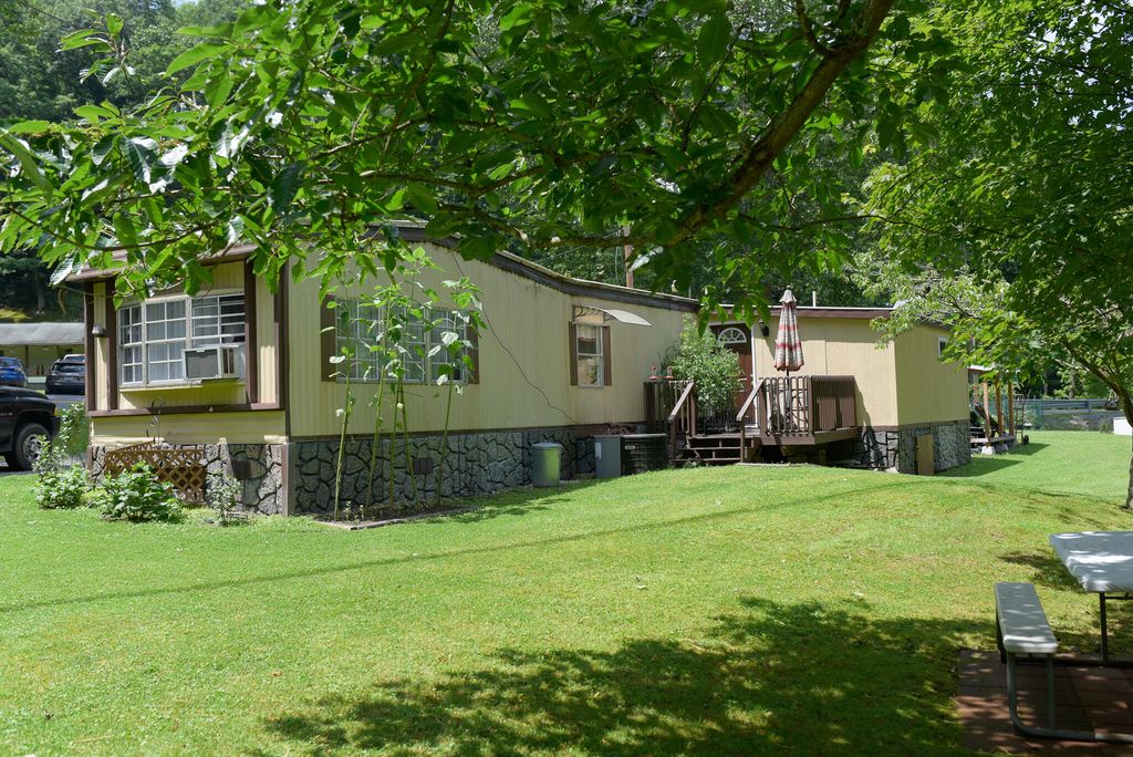 6627 Widen Dille Rd, Dille, WV 26617 - See Est. Value, Schools & More