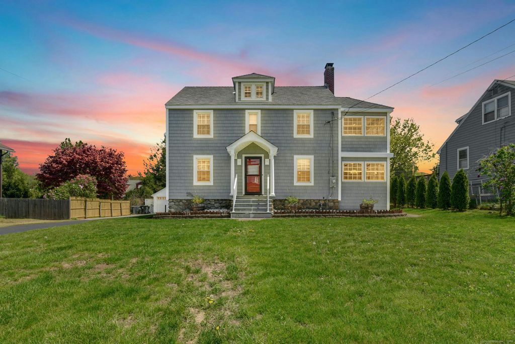 349 South Main Street, Seymour, CT 06483 - See Est. Value, Schools & More