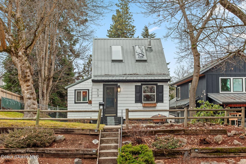 913 E Pennsylvania Ave, Coeur D Alene, ID 83814 - See Est. Value, Schools & More