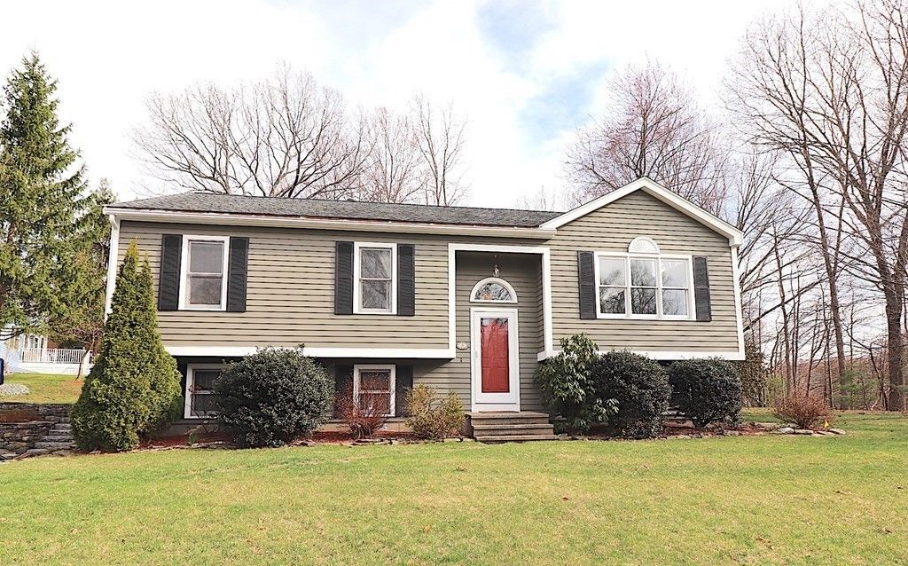 26 Hillando Dr, Shrewsbury, MA 01545 - See Est. Value, Schools & More