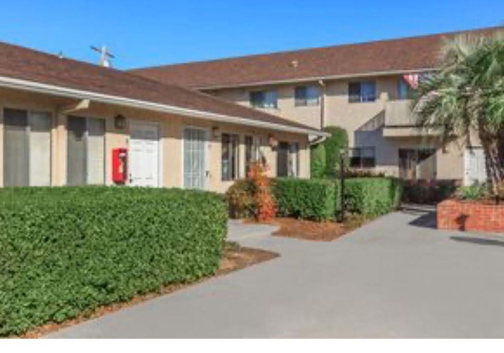 1096 N Mollison Ave #6, El Cajon, CA 92021 - See Est. Value, Schools & More
