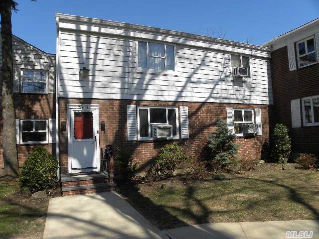 22718 Hillside Ave, Queens Village, NY 11427 - See Est. Value, Schools ...