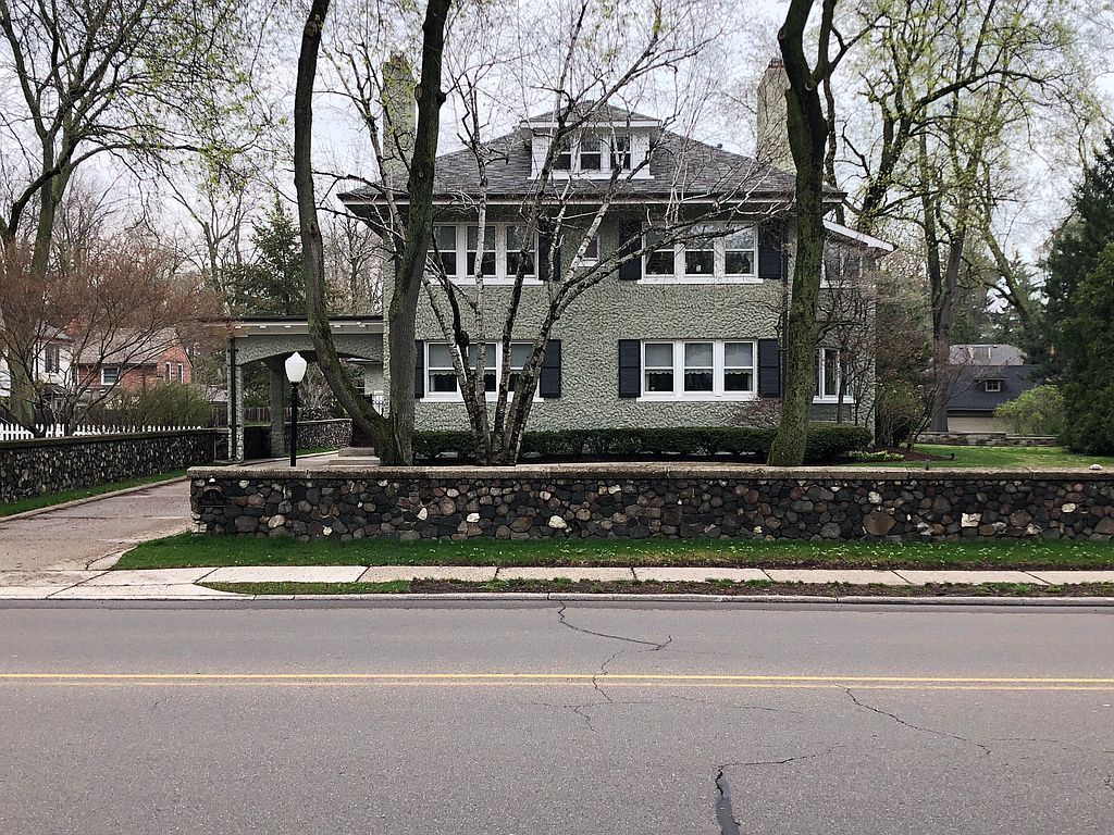 58 Moross Rd, Grosse Pointe Farms, MI 48236 - See Est. Value, Schools ...