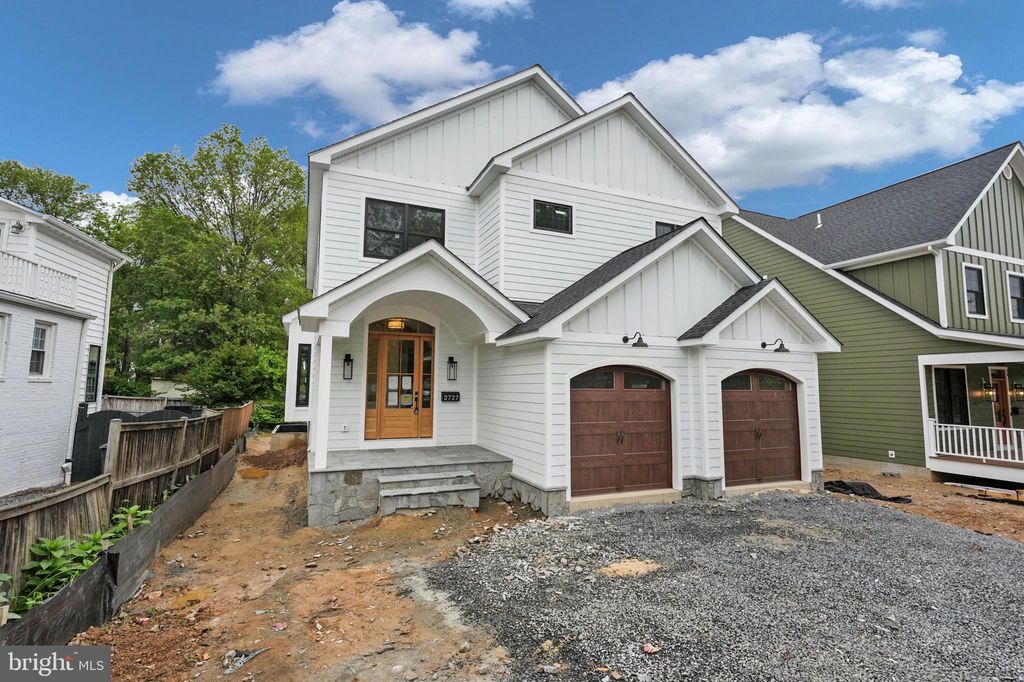 2727 Lang St, Arlington, VA 22206 - See Est. Value, Schools & More