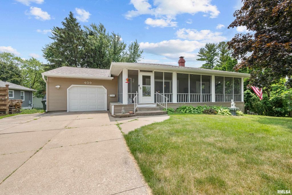 409 W 46th St, Davenport, IA 52806 - See Est. Value, Schools & More