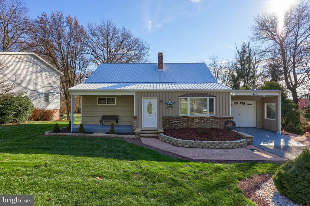 1726 Ridgewood Rd, York, PA 17406 - See Est. Value, Schools & More