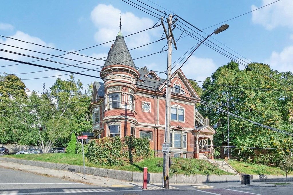 295 Washington Ave #1, Chelsea, MA 02150 | Trulia